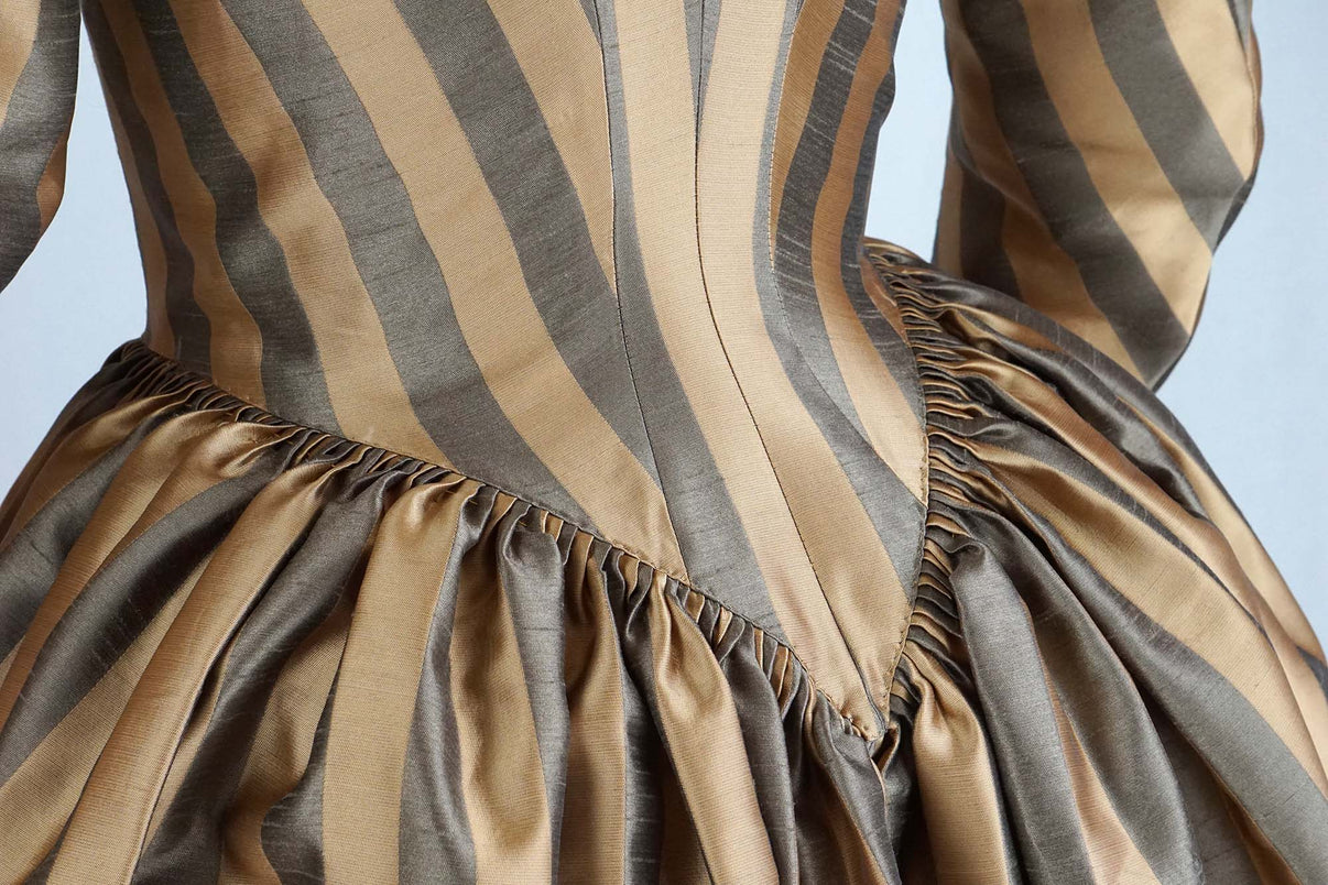 #0419 Redingote or Georgian dress about 1780 incl. split-bum, pockets ...